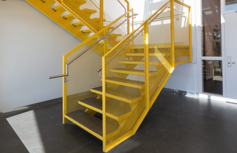 Mascouche police station - Groupe Geyser