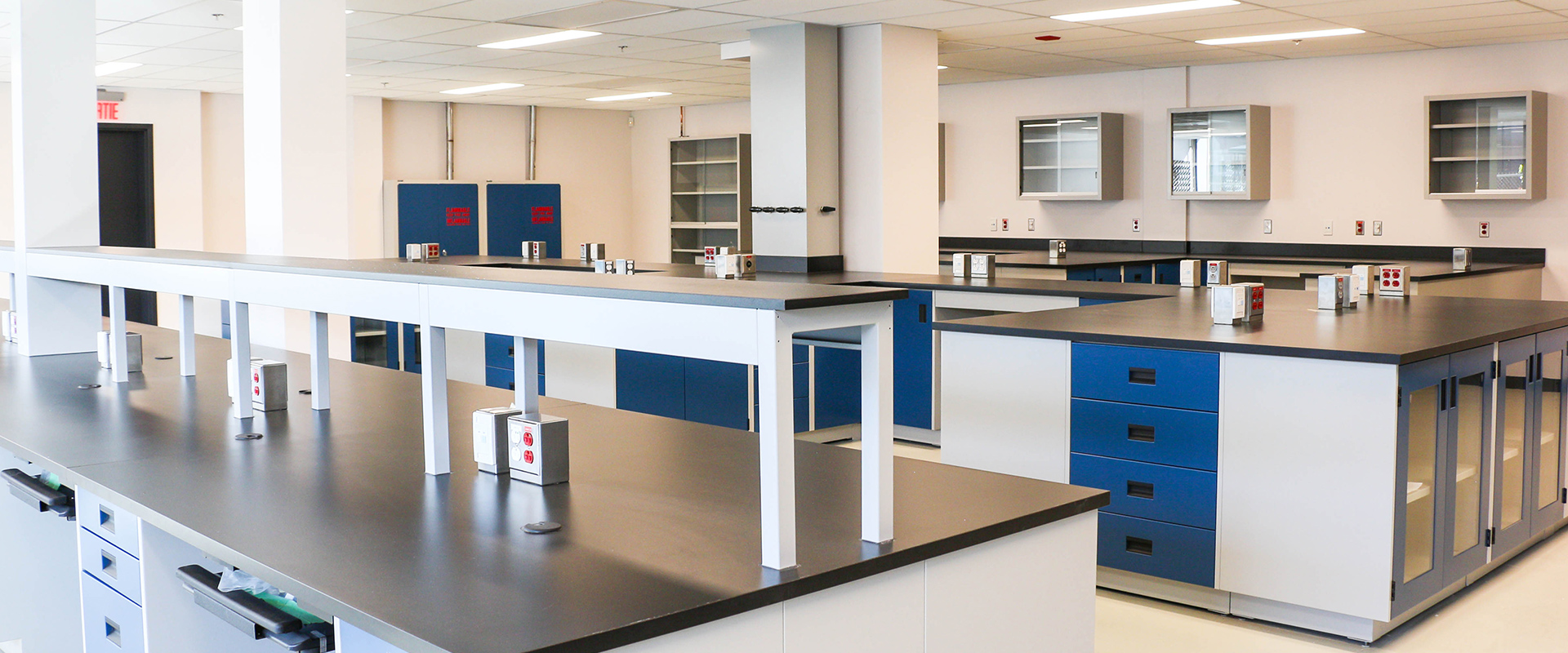 Laboratoire Omega - Groupe Geyser